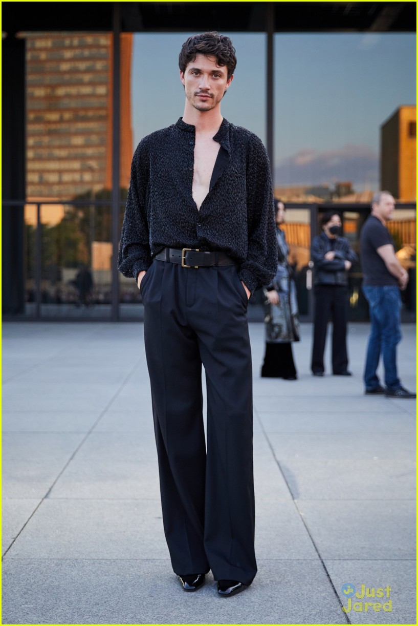 The Little Mermaid's Jessica Alexander, Manu Rios & Jaeden Martell ...