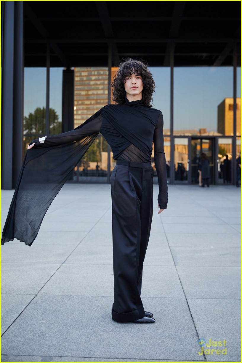 The Little Mermaid's Jessica Alexander, Manu Rios & Jaeden Martell ...