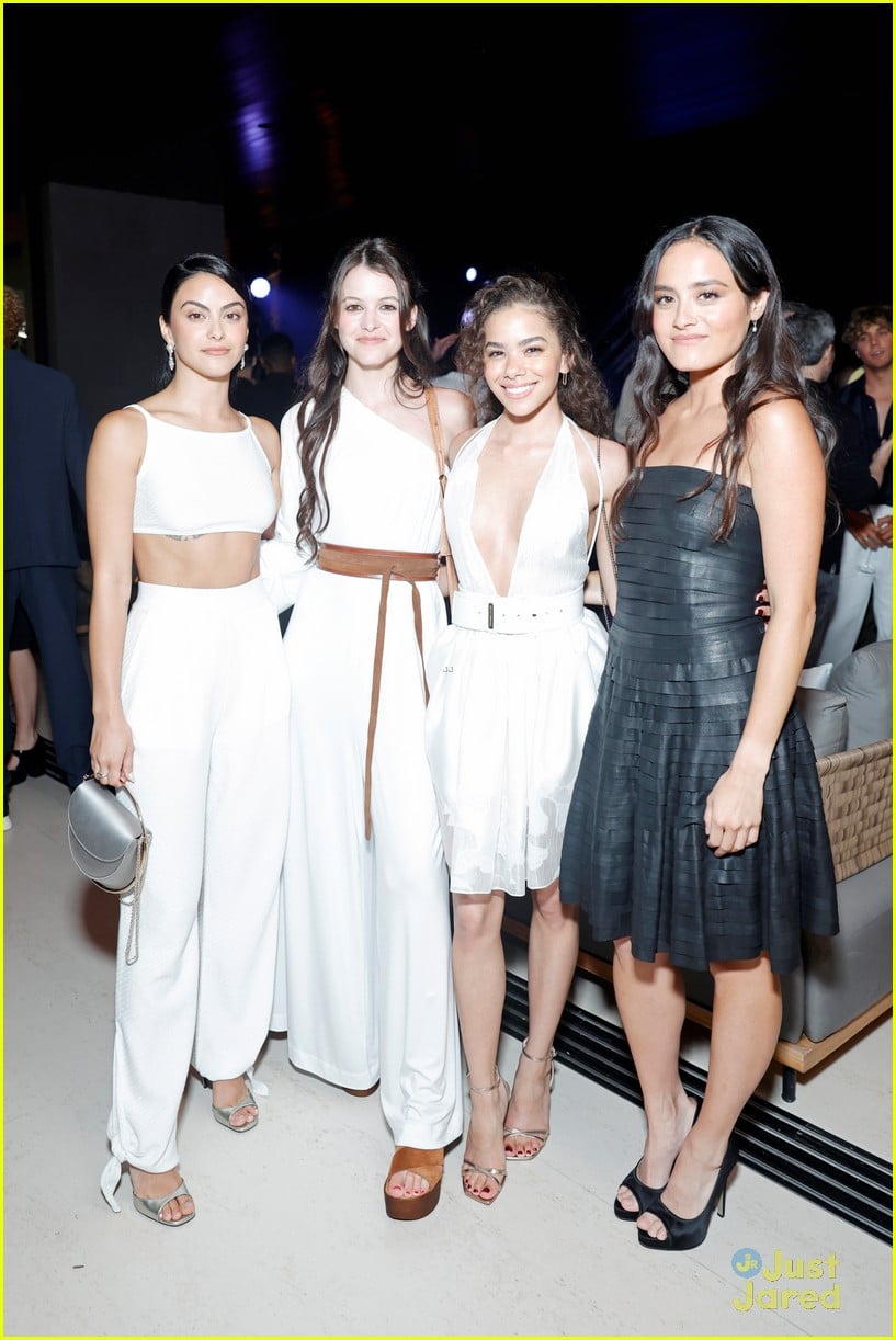 Outer Banks' Chase Stokes & Jonathan Daviss, Michael Evans Behling ...