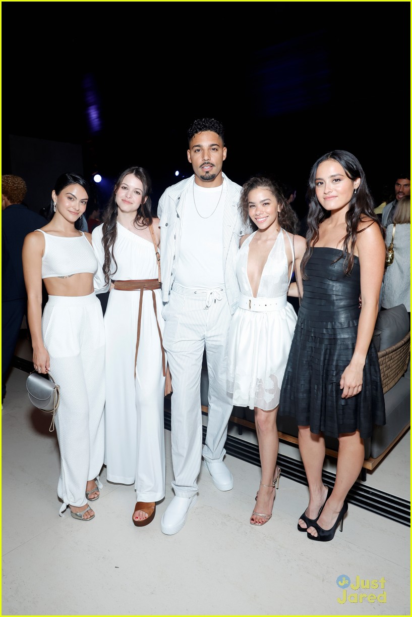 Outer Banks' Chase Stokes & Jonathan Daviss, Michael Evans Behling ...