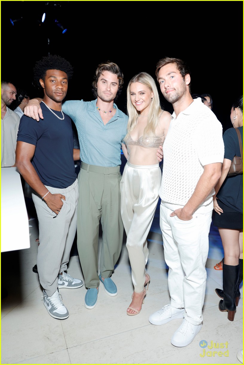 Outer Banks' Chase Stokes & Jonathan Daviss, Michael Evans Behling ...