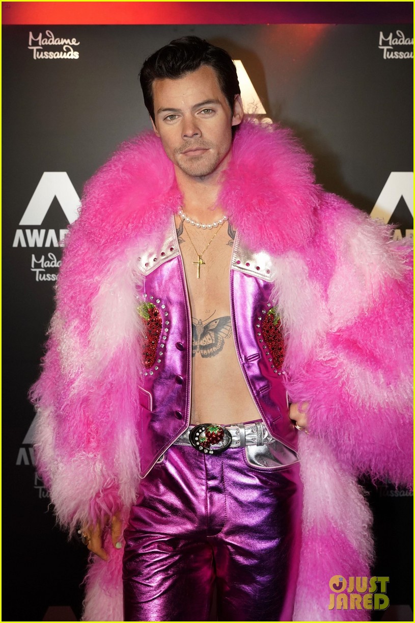 New Harry Styles Wax Figure Revealed at Madame Tussauds Berlin, More ...