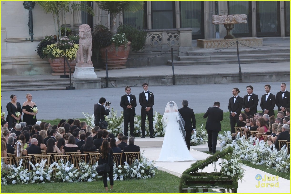 Full Sized Photo of aaron carpenter marries connar franklin in weekend ...