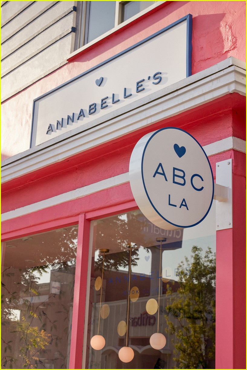 Get to Know 10 Fun Facts About Annabelle's Book Club Founder Annabelle ...