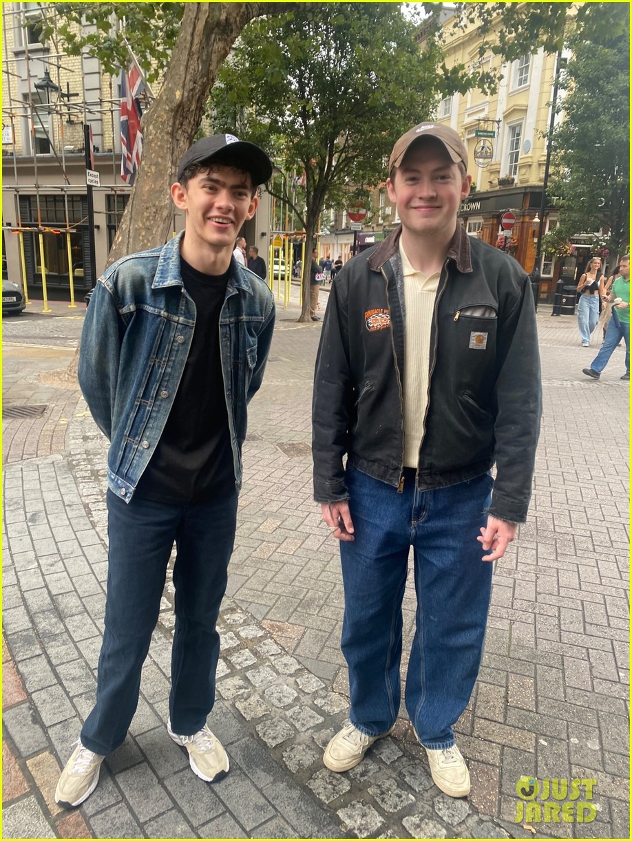 Kit Connor, Joe Locke & Tobie Donovan Have a 'Heartstopper' Mini ...