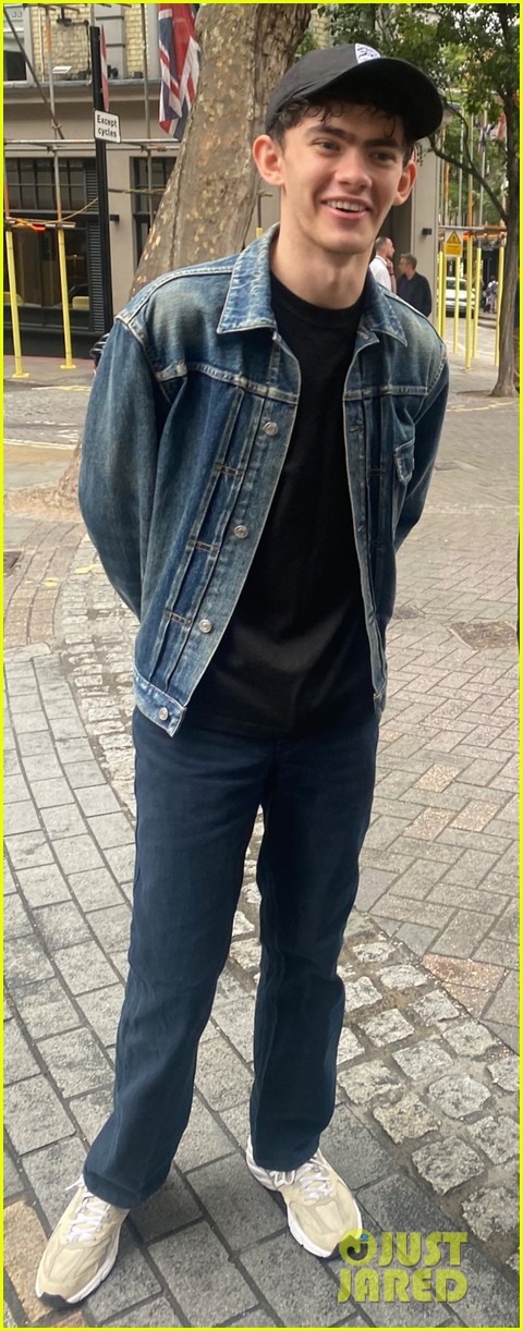 Kit Connor, Joe Locke & Tobie Donovan Have a 'Heartstopper' Mini ...