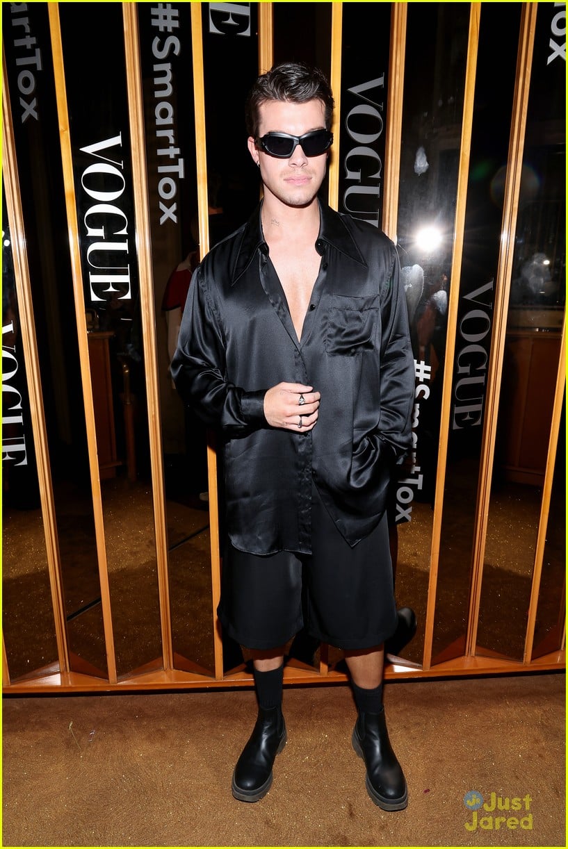 Blake Gray & Tessa Brooks Make Public Event Debut at Vogue's New York ...