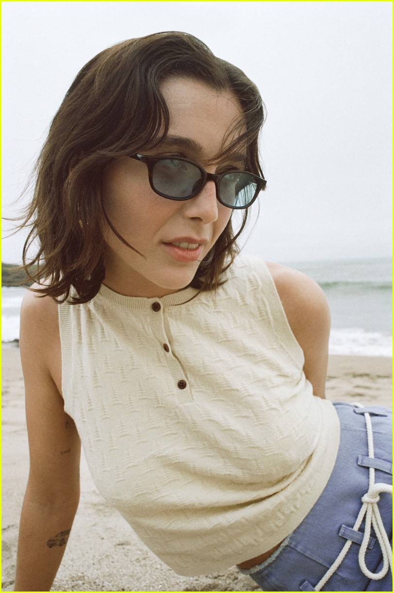 Emma Chamberlain Launches New Collaboration With Levi's Inspired by ...