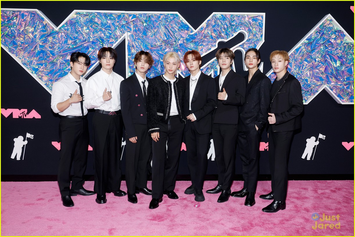 Stray Kids Wear All Black & White While Arriving for MTV VMAs 2023 ...