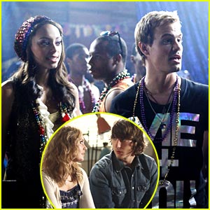 Scott Michael Foster Shirtless