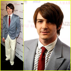 Drake Bell: Battle of the Brothers in Australia! | Drake Bell | Just ...