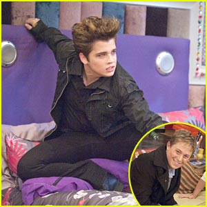 Nathan Kress Turns Into A Vampire on ‘iCarly’ — Really. | iCarly ...