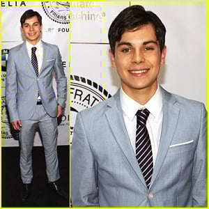 Jake T. Austin Honors Tom Cruise at The Friars Club | Jake T. Austin ...