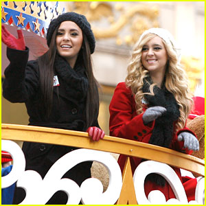 Megan & Liz: Macy’s Thanksgiving Day Parade Performance – Watch Now ...