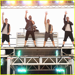 Big Time Rush Perform Free Concert for Newton Families | Big Time Rush ...