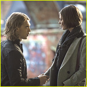 Laurel Gets A Warning From Arsenal On Tonight’s New ‘Arrow’ | Arrow ...