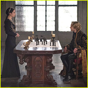 The Castle Comes Under Siege on Tonight’s ‘Reign’ | Reign, Television ...