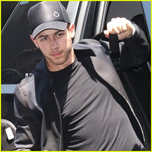 Nick Jonas Heads To London After Tony Awards Performance Announcement ...