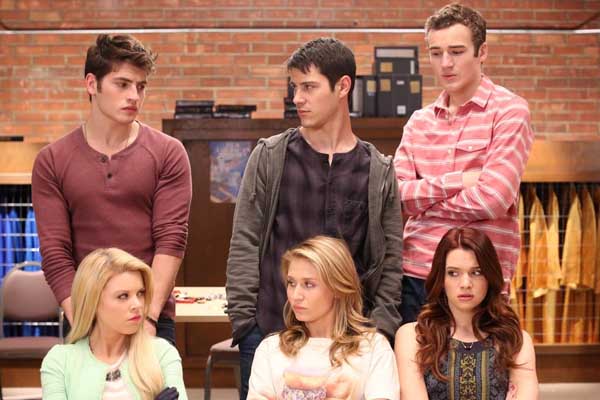 ‘Faking It’ Season Two Trailer Debuts With More Love Triangles Than ...