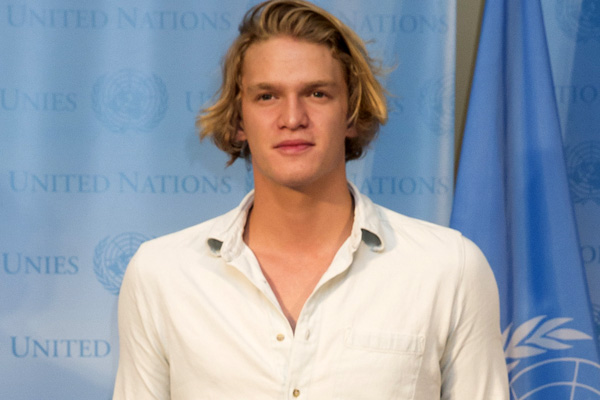 Cody Simpson Hands Over Twitter Account To Syrian Refugee For Share ...