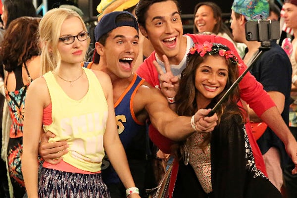 Maddie And Diggie Take The Most Awkward Selfie Ever On ‘liv And Maddie Andy Grammer Dove Cameron