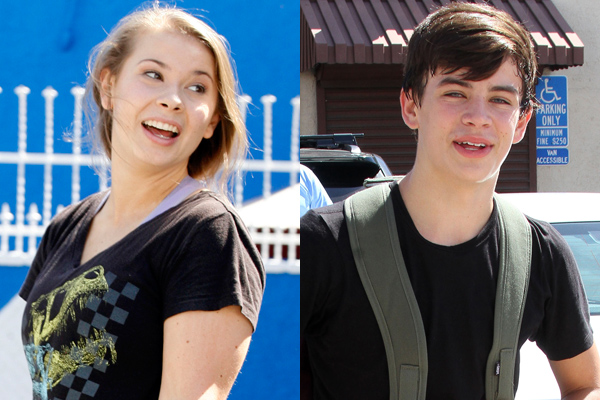 Bindi Irwin Cheers On Boyfriend Chandler Powell In Competition From The ...