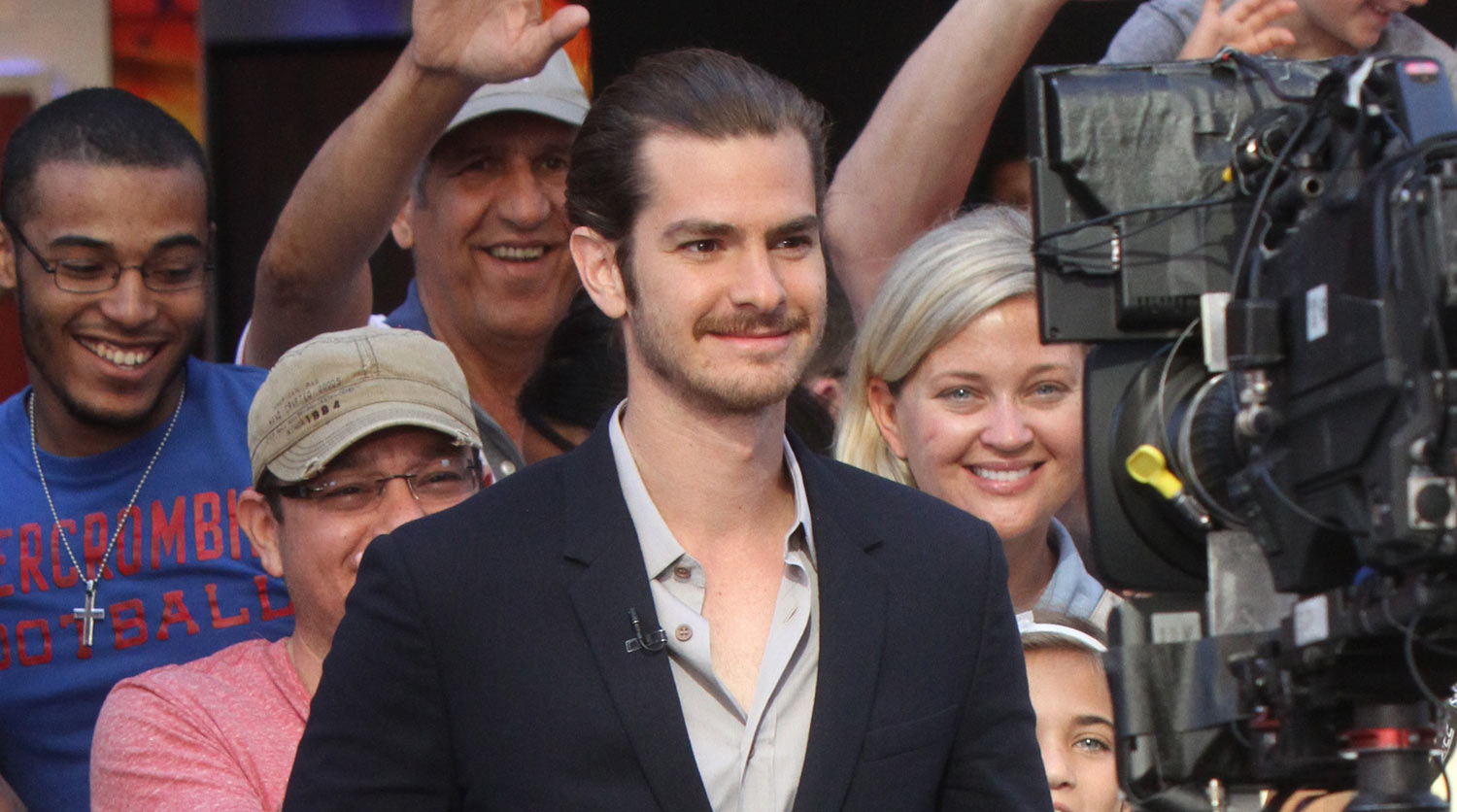 Andrew Garfield Opens Up About Playing a Dad | Andrew Garfield | Just ...
