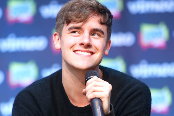 Connor Franta Reflects On Coming Out After Almost A Year | Connor ...