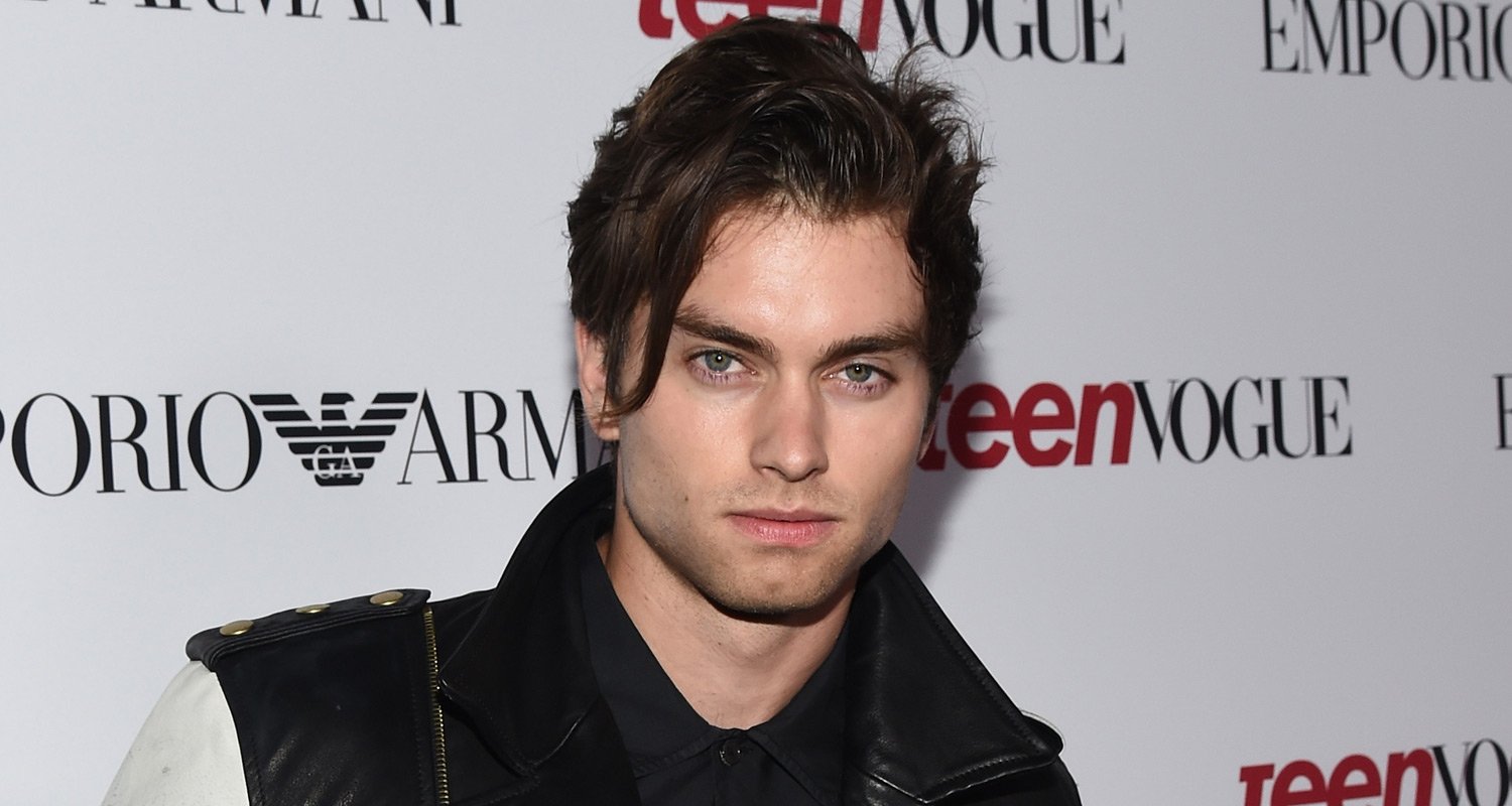 Pierson Fode Puts His Ripped Abs on Display at the Gym! | Pierson Fode ...