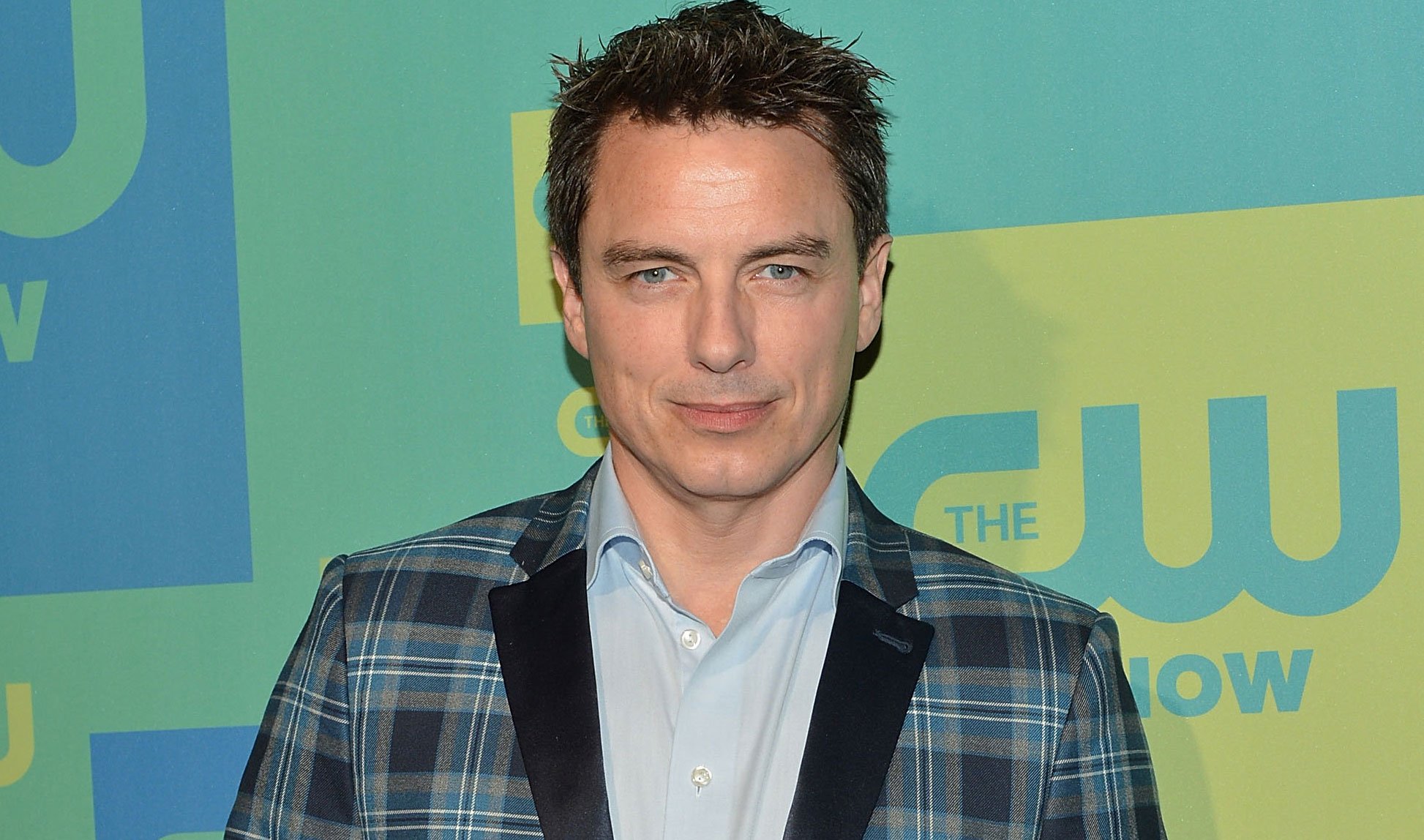 Arrow’s John Barrowman is Headed to ‘Reign’ – as Francis’ Killer ...
