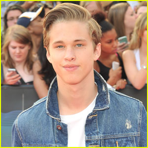 Ryan Beatty Covers Adele’s ‘Hello’ – Listen Now! | Music, Ryan Beatty ...