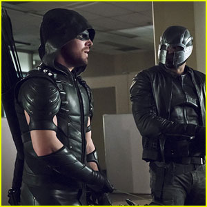 HIVE is on the Hunt on Tonight’s ‘Arrow’ | Arrow, Supernatural | Just ...