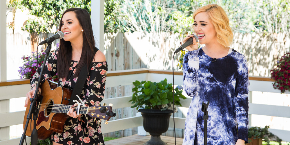 Megan & Liz Take Fans ‘Behind The Song’ In New YouTube Vid | Liz Mace ...