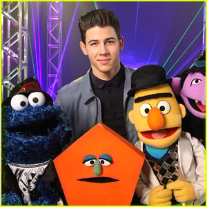 Nick Jonas Sings ‘Check That Shape’ on ‘Sesame Street’ – Watch! | Nick ...