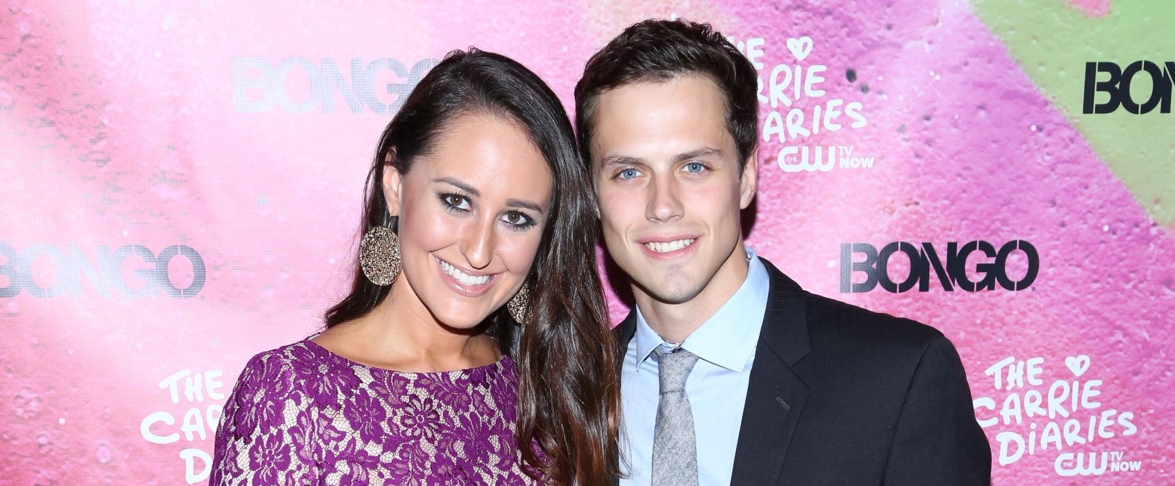 ‘Carrie Diaries’ Alum Jake Robinson Marries Longtime Love Lindsay ...