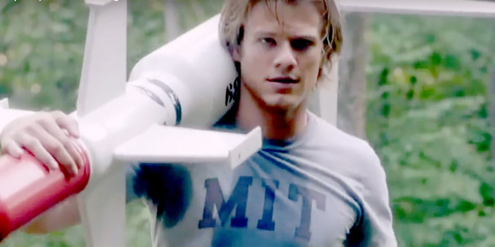 Lucas Till Brings The Action In New ‘MacGyver’ Trailer – Watch Now ...