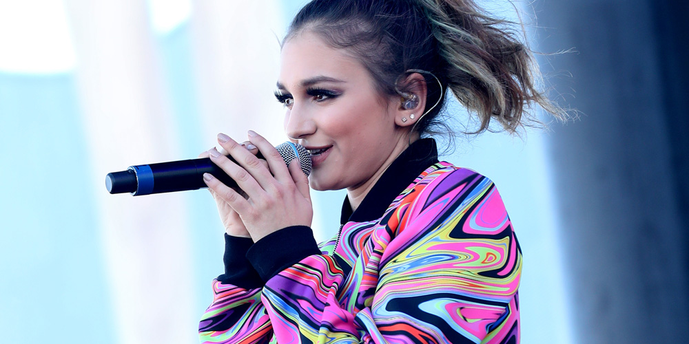 Daya Isn’t Sitting Still, But Definitely Looking Pretty at iHeartRadio ...