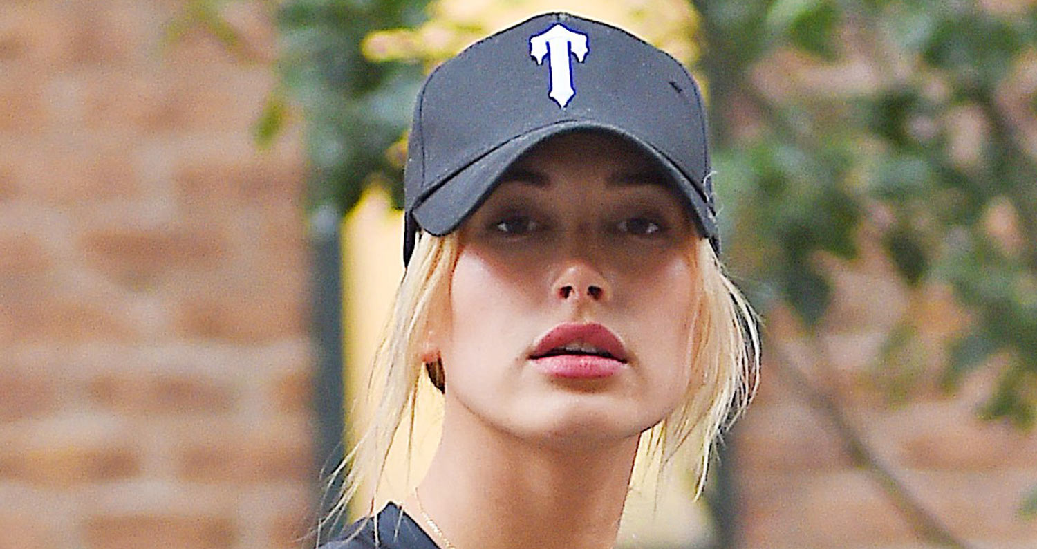 Hailey Baldwin Heads to Six Flags to Get into the Halloween Spirit ...