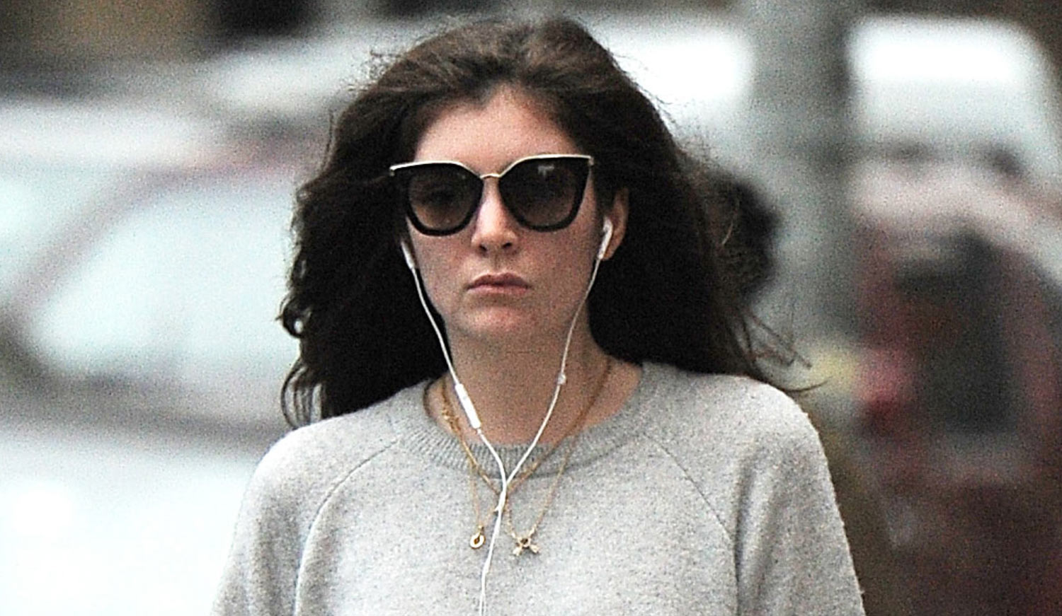 Lorde Gives Thousands of Dollars to a New Zealand Family in Need ...