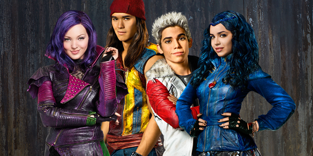 ‘Descendants’ Stars To Take Over Disney Parks’ Holiday Specials This ...