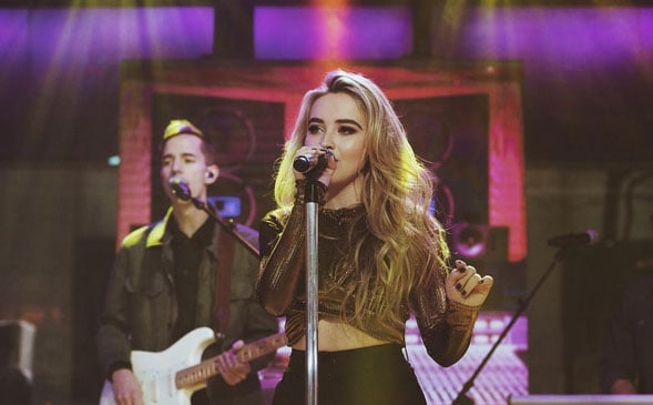 VIDEO: Sabrina Carpenter Debuts New Single ‘Thumbs’ on ‘The Today Show ...