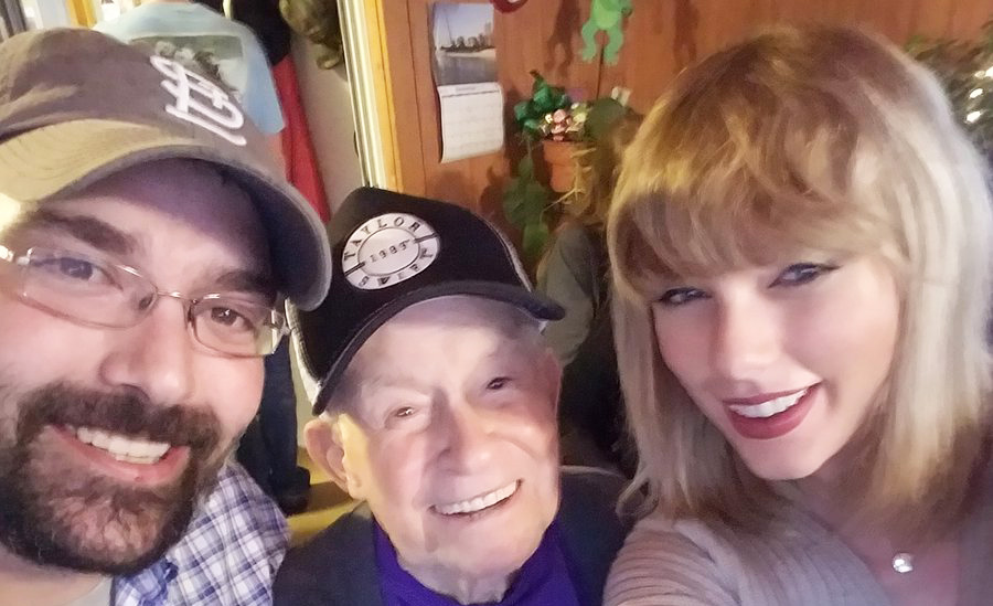 Taylor Swift Meets 96-Year-Old Fan, Grandson Says ‘It’s a Christmas ...