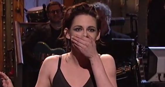 Kristen Stewart Accidentally Drops the F-Bomb During Her SNL Opening Monologue – Watch Now ...