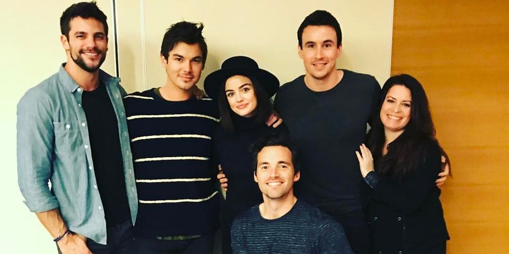Lucy Hale Shares Sweet PLL Reunion Pic with Tyler Blackburn & Ian ...