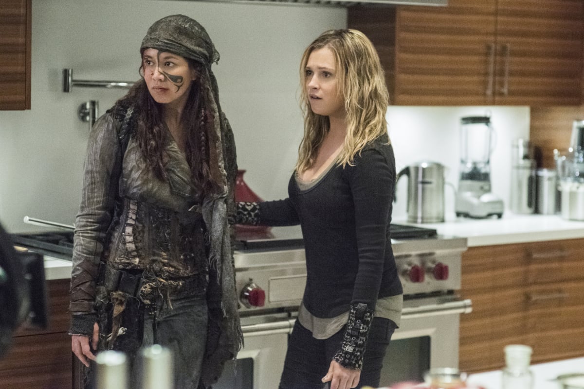 Eliza Taylor Loved Shooting Tonight’s Episode of ‘The 100′ – Sneak Peek ...