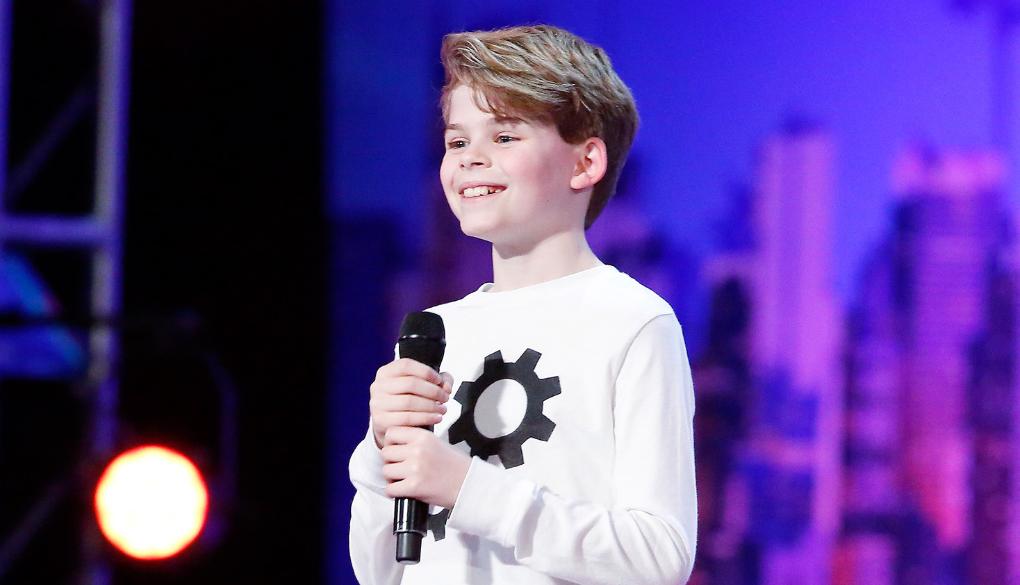 ‘America’s Got Talent’ Dancer Merrick Hanna Wows Judges with Emotional ...