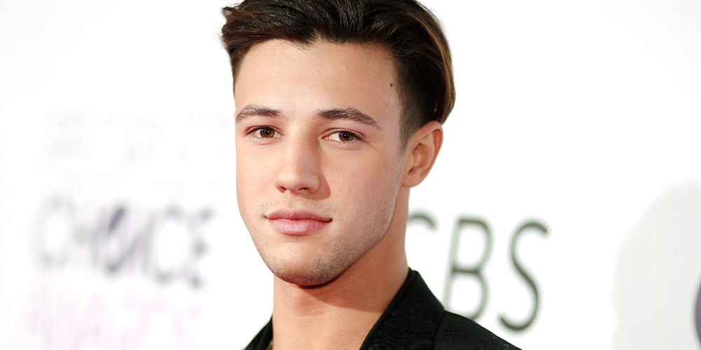 Cameron Dallas Has An Intense Beauty Routine | Beauty, Cameron Dallas ...