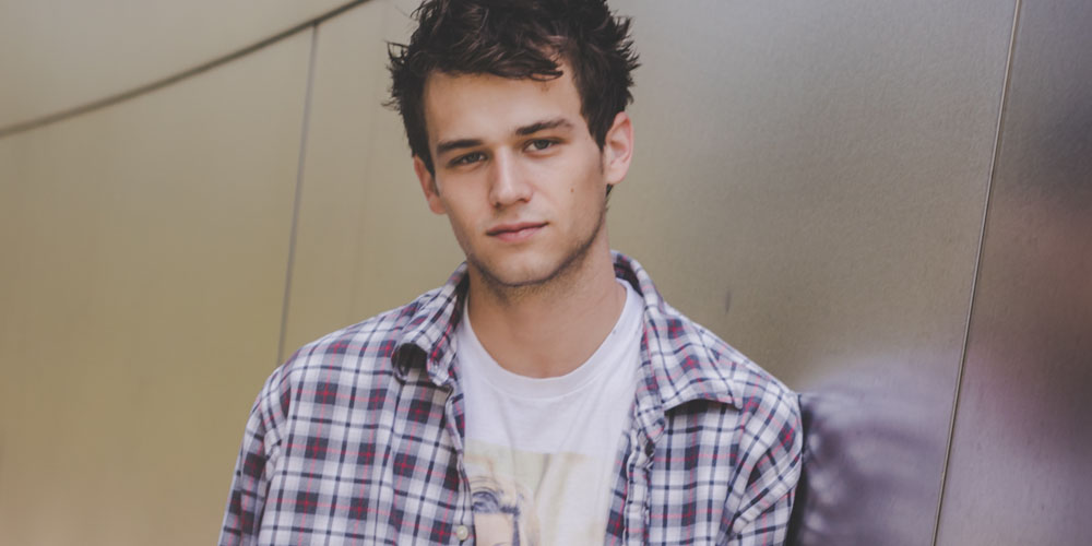 ’13 Reasons Why’ Star Brandon Flynn Opens Up About Connecting With His ...