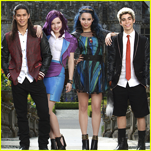 Relive All The ‘Descendants’ Magic From The First Movie (Video ...