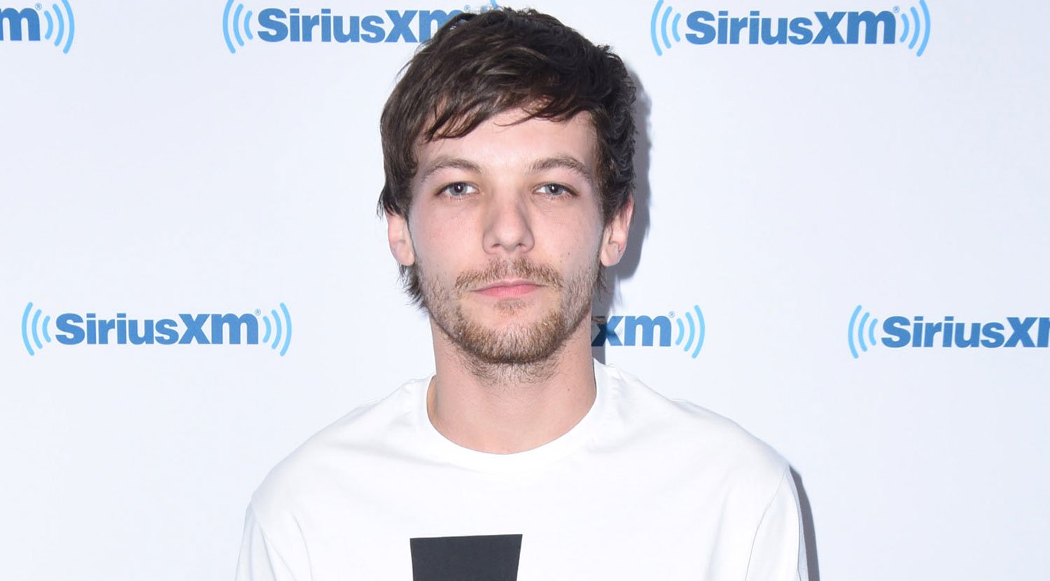 Louis Tomlinson Says the One Direction Guys Are Still His ‘Best Mates ...